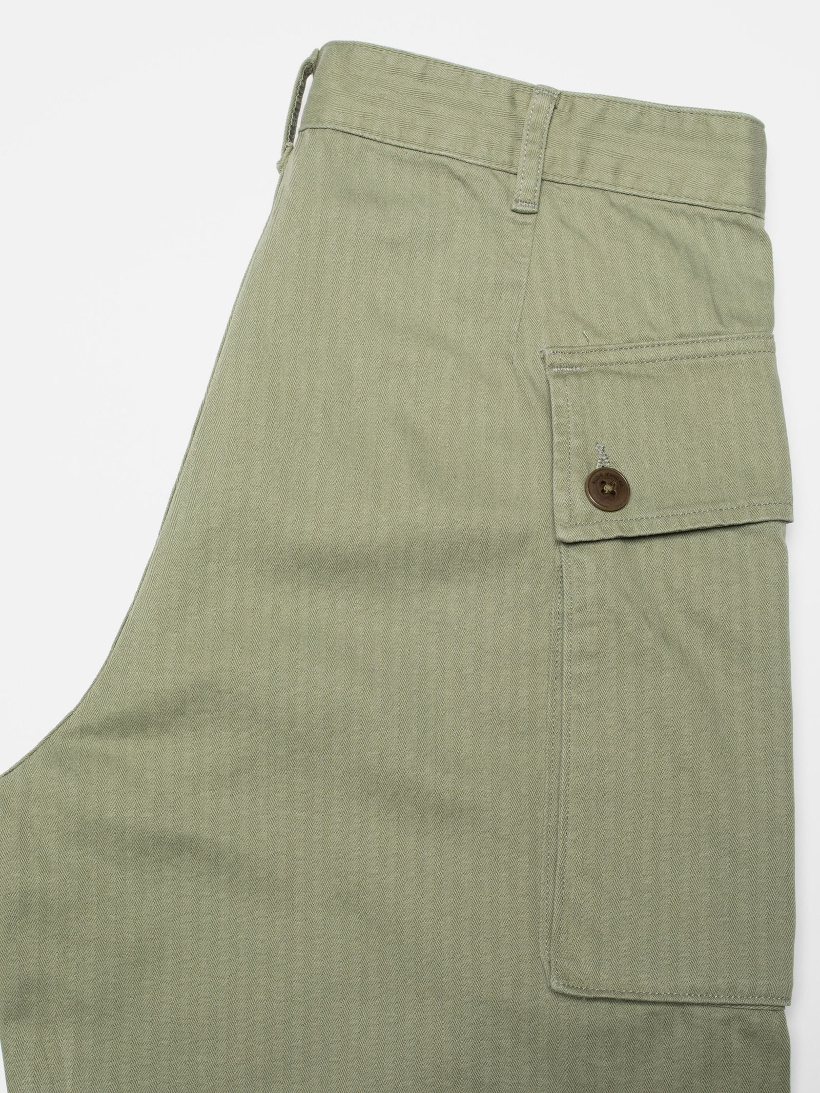 Loud Larry Pants Pale Green loose fit pants | Nudie Jeans
