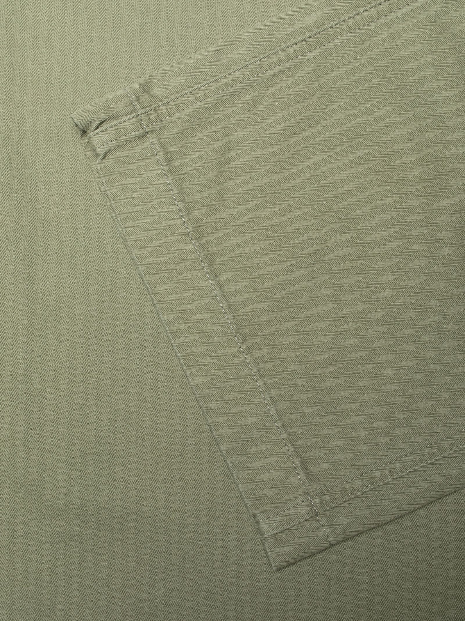 Loud Larry Pants Pale Green loose fit pants | Nudie Jeans